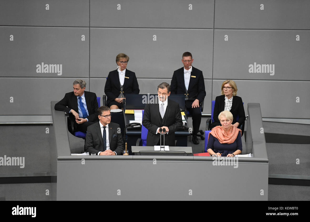 Berlin, Germany. 24th Oct, 2017. FDP parliamentarian Hermann Otto Solms ...