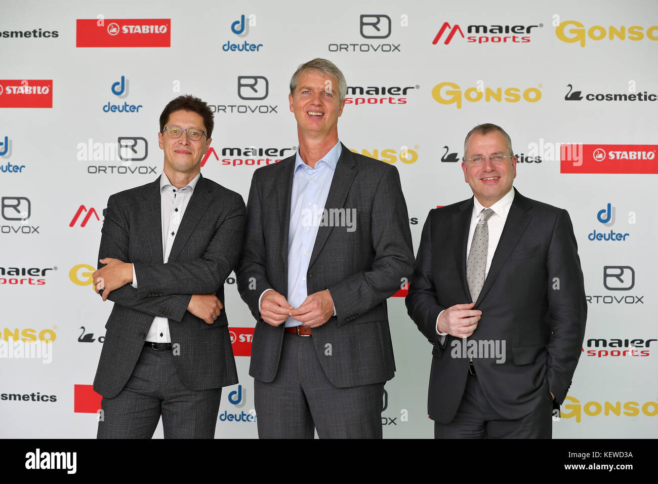 Heroldsberg, Germany. 24th Oct, 2017. L-R: Martin Reim, Sebastian ...