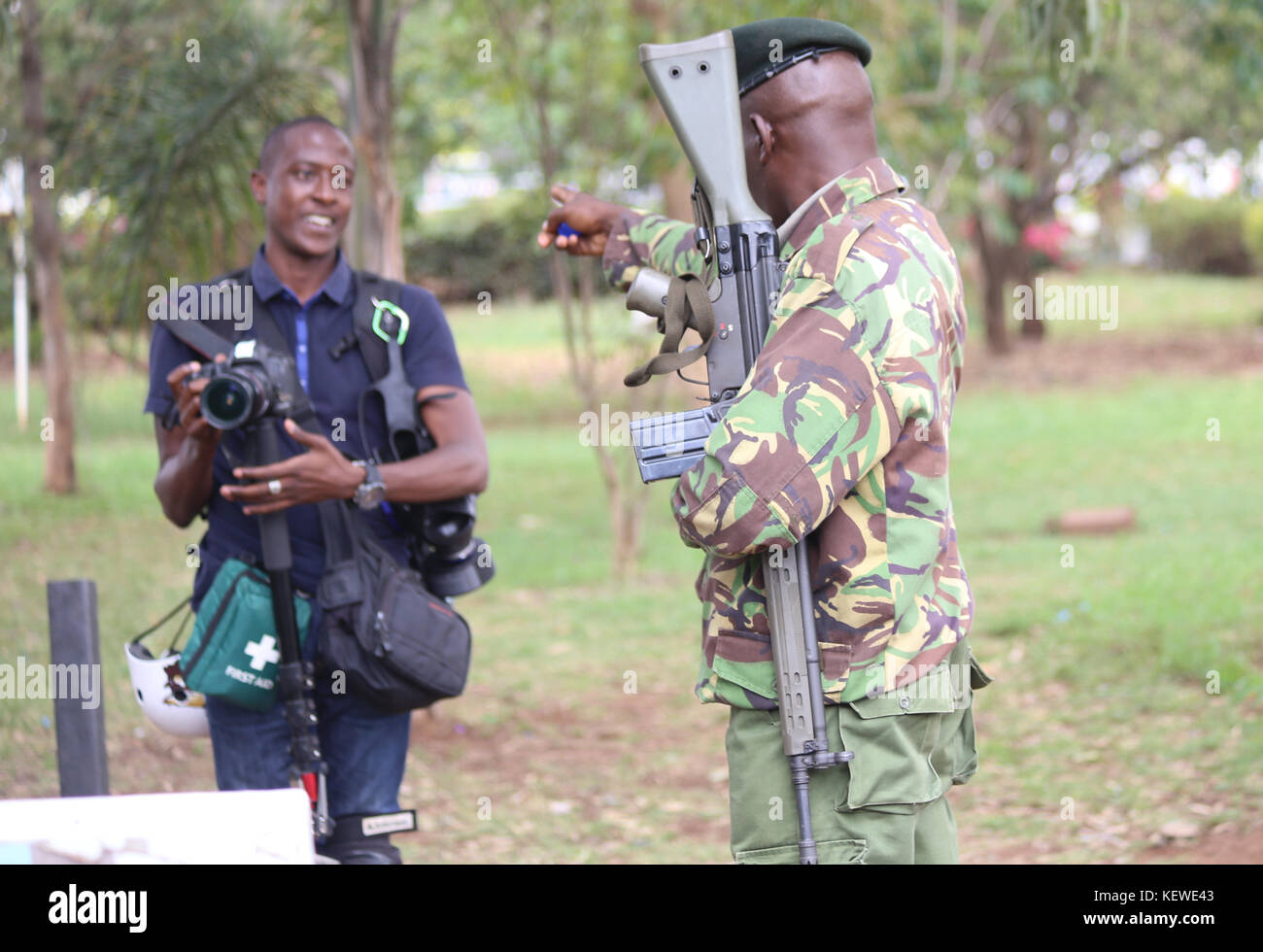 Nairobi, Nairobi County, Kenya. 24th Oct, 2017. Anti-riot police firing ...