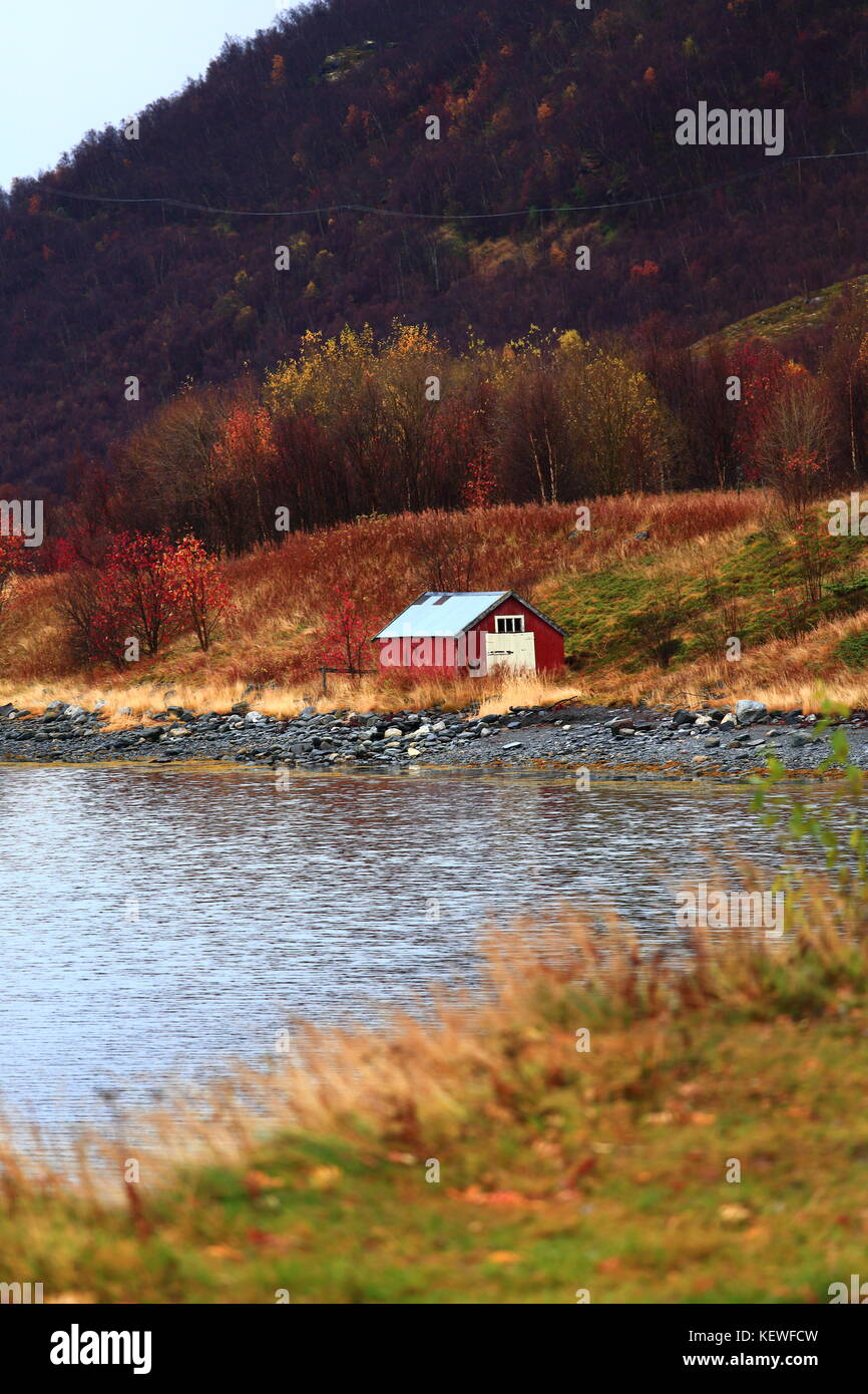 Red boathouse hi-res stock photography and images - Alamy