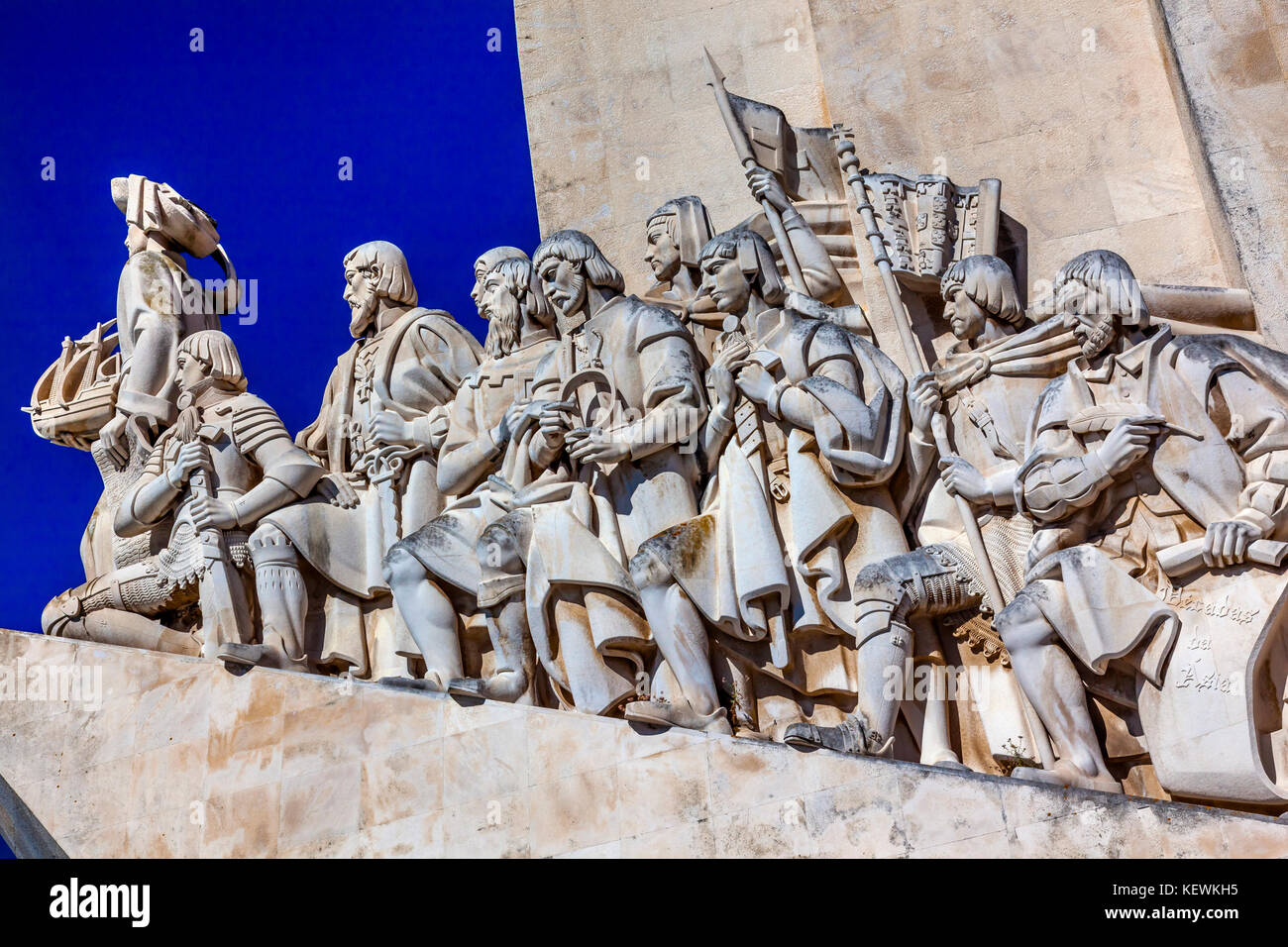 Monument to Diiscoveries Explorers Padrao dos Descobrimentos Tagus ...