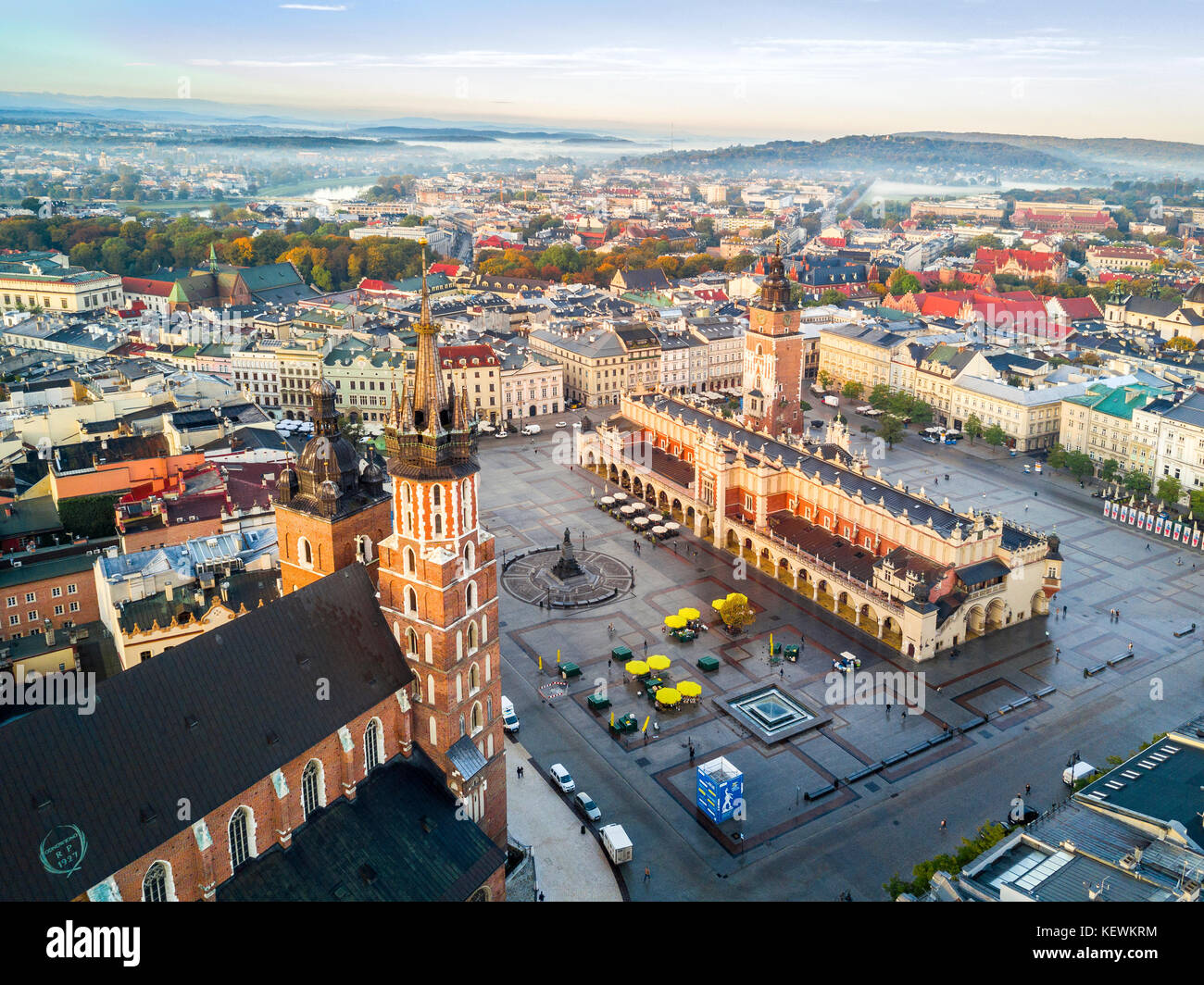 Beautiful aerial view of historic market square at sunrise, Krakow ...