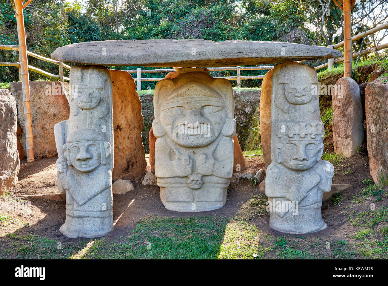 Precolombian statues in Mesita B of archaeological park Parque ...