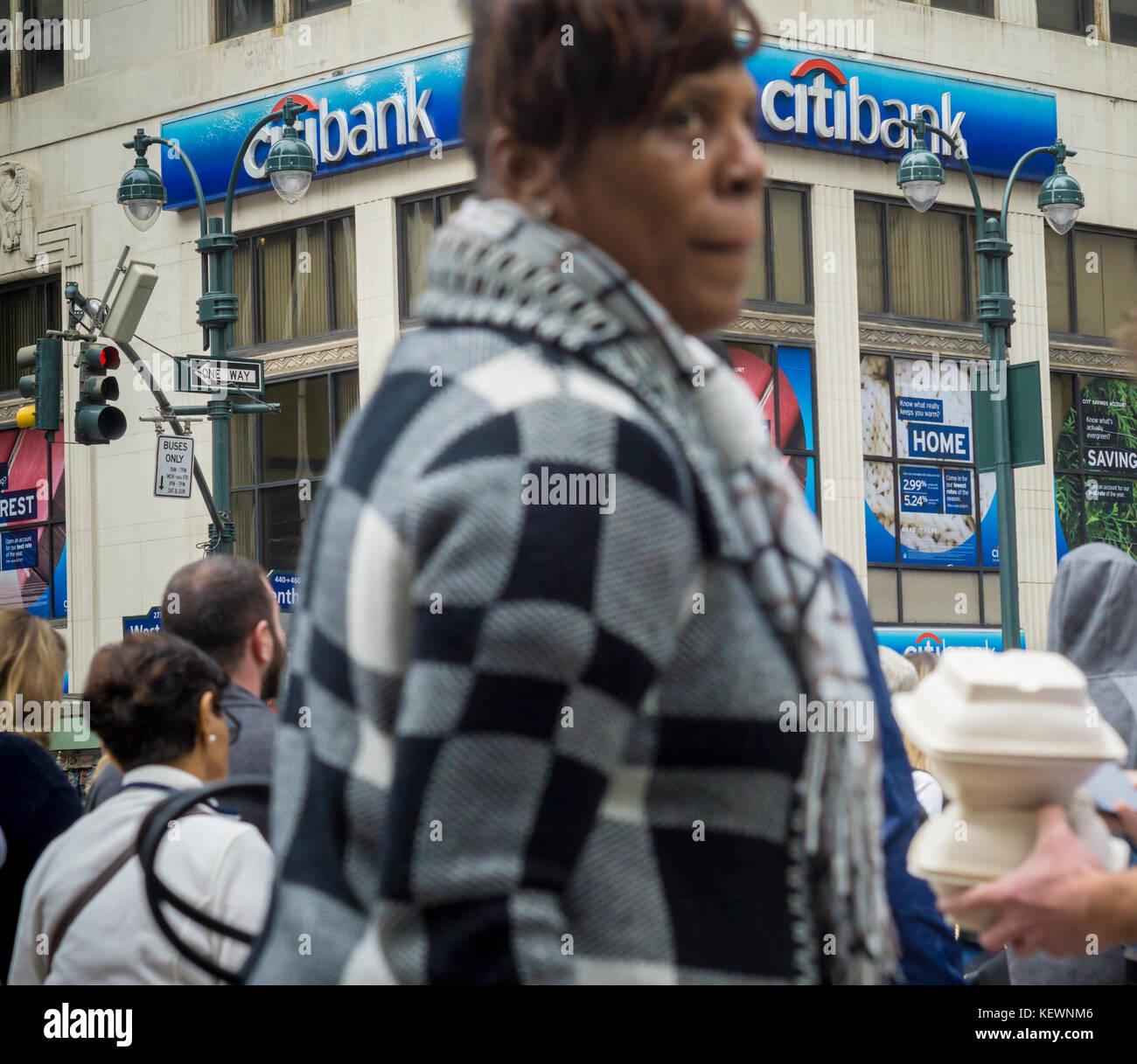 Citibank branch sign hi-res stock photography and images - Alamy
