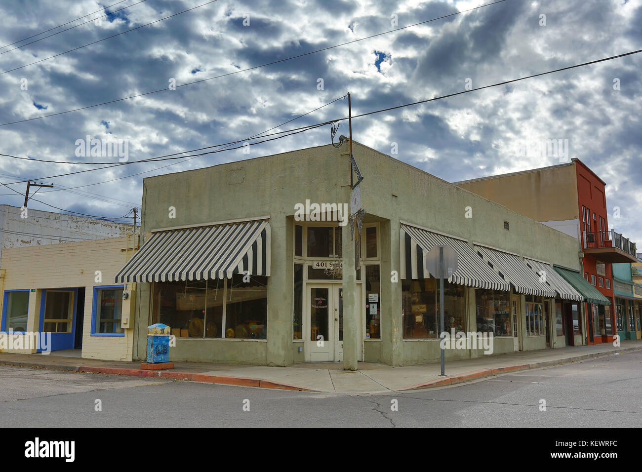 Boomtown style architecture hi-res stock photography and images - Alamy