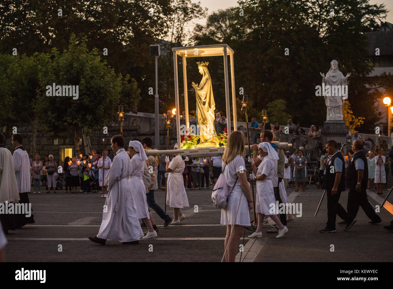 Pilgrims procession to Mass, Lourdes, Pyrenees, France, Europe Stock ...