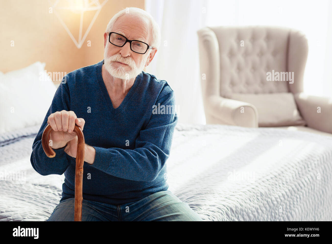 Portrait of serious old man that having rest Stock Photo - Alamy
