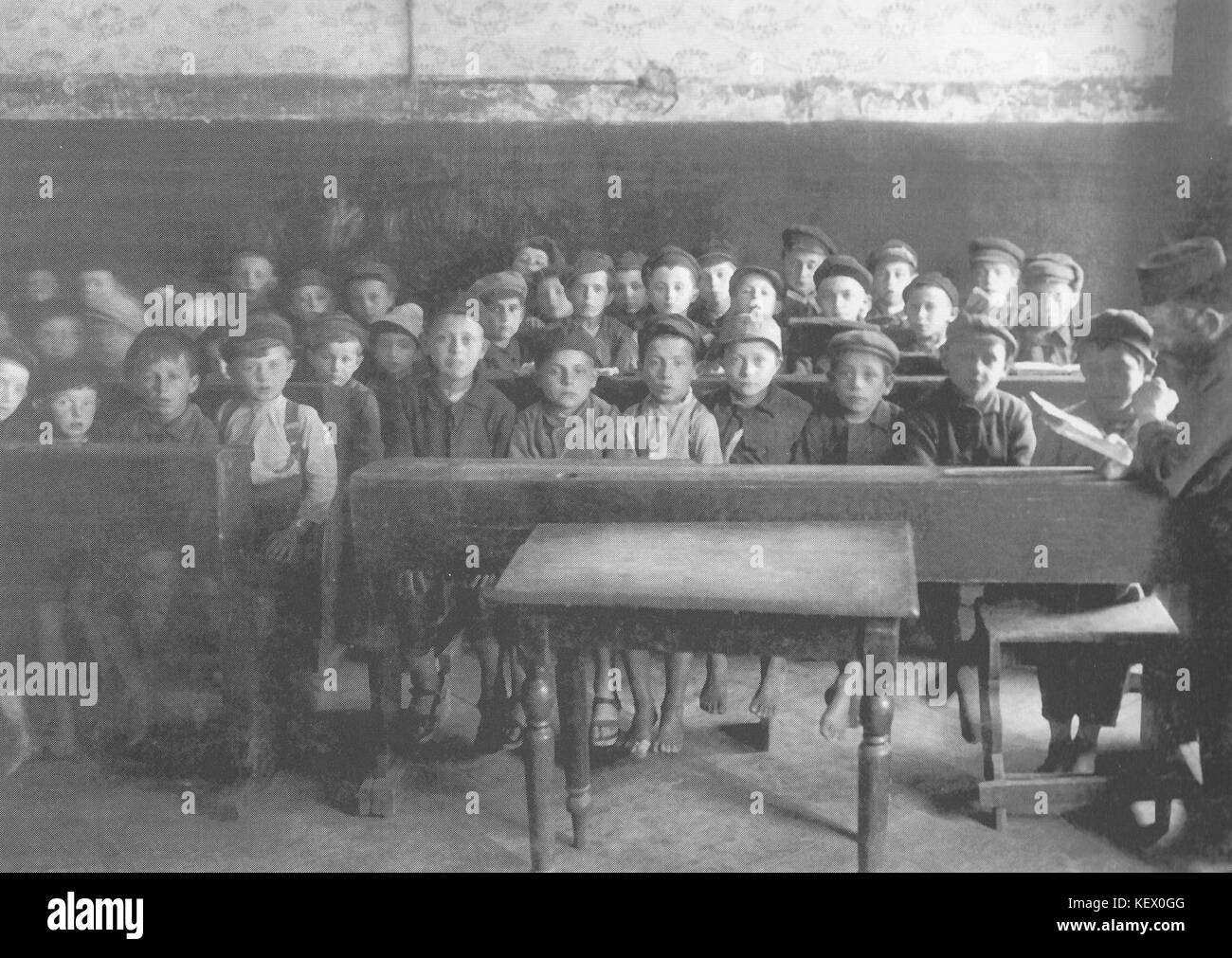 Cheder hi-res stock photography and images - Alamy