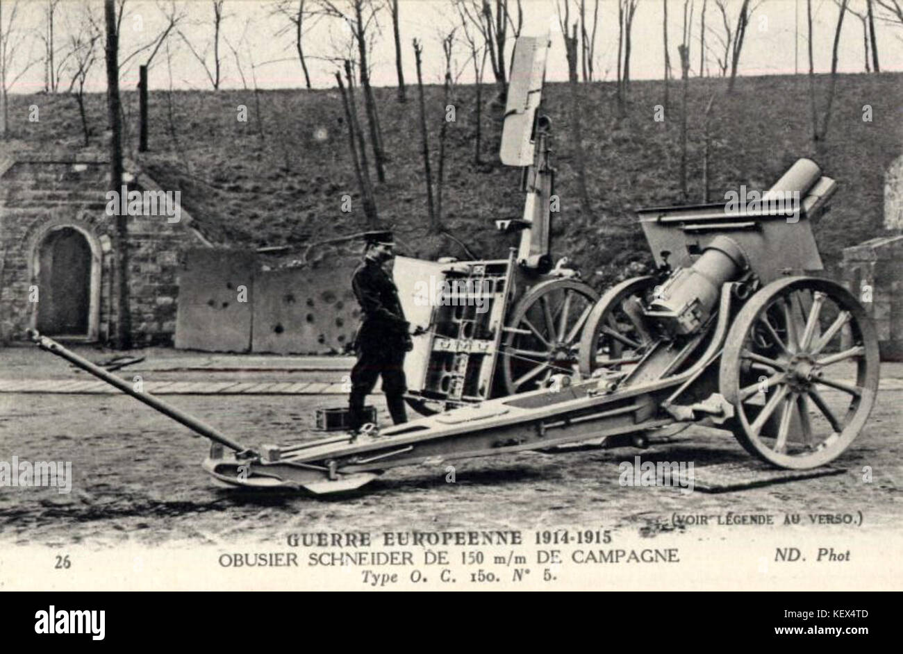 1915 Obuzier Schneider de 150 mm Stock Photo - Alamy