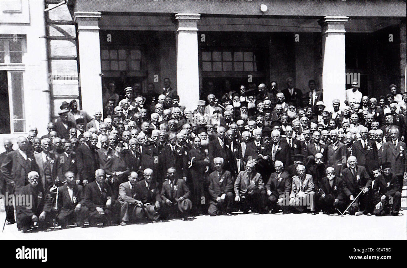 Delegati na kongresa na Ilindenskata organizaciya v Bitolya prez 1942 ...