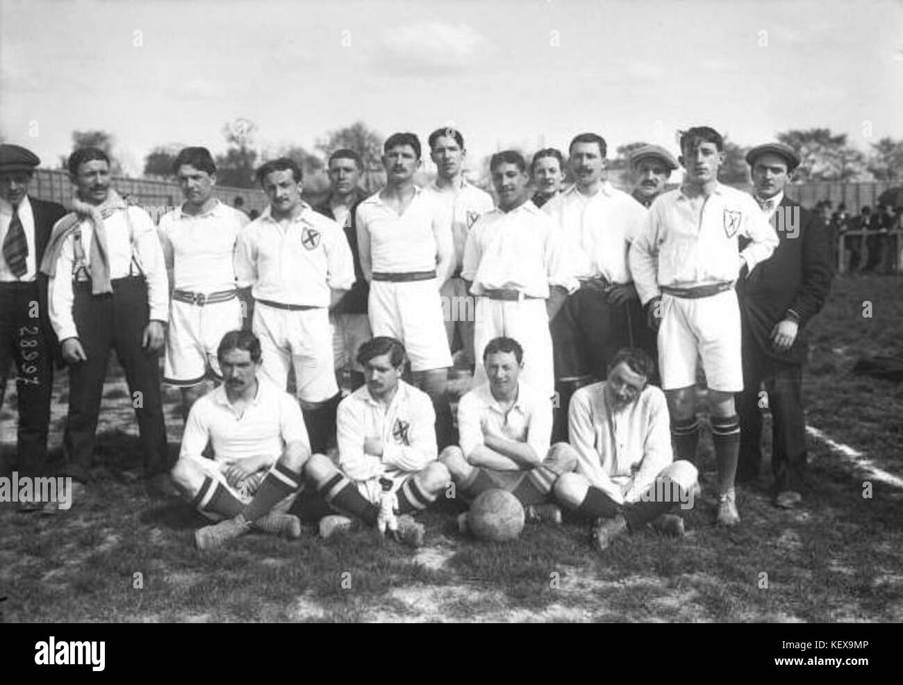 1913 football France Bon gars de Bordeaux finale FGSPF Stock Photo - Alamy