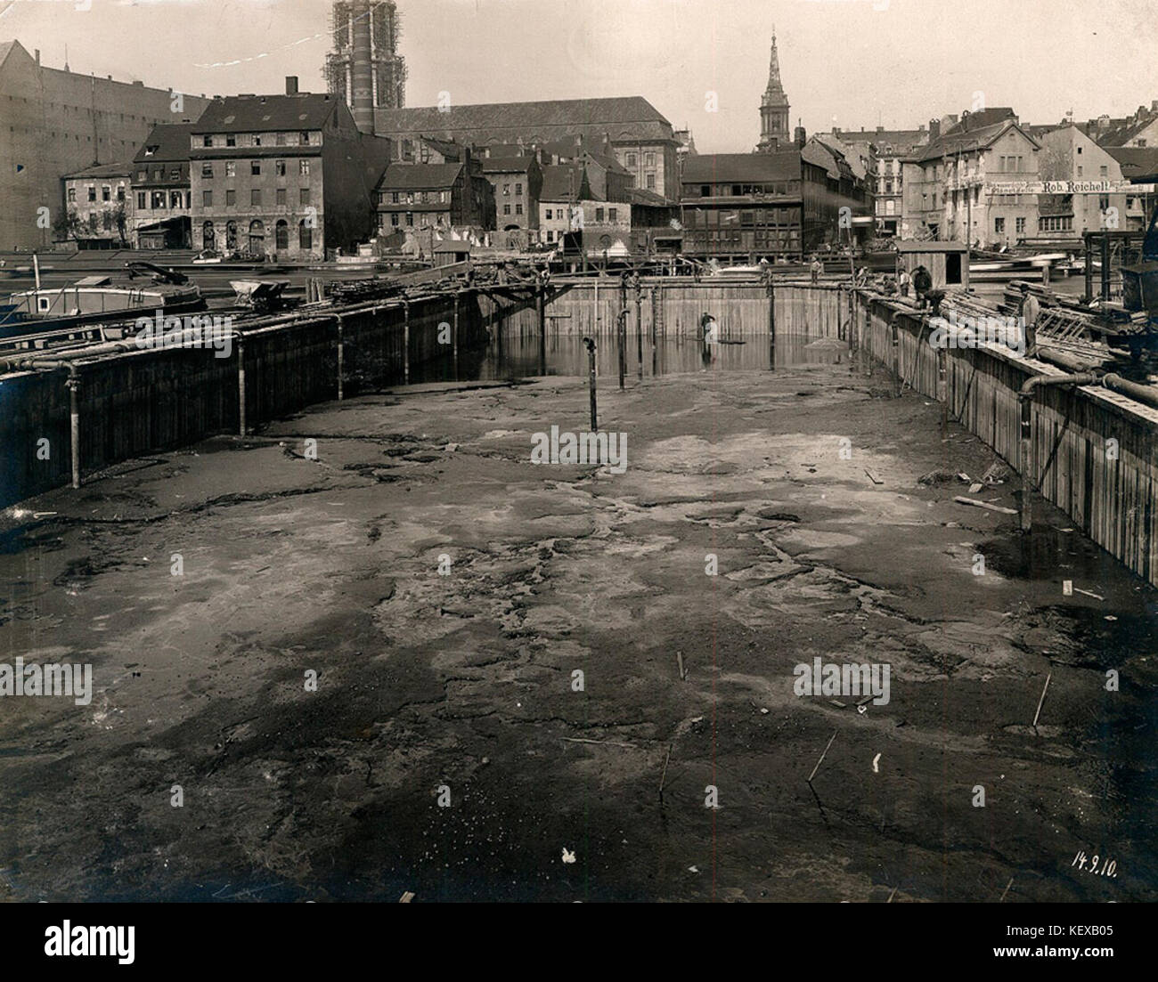 1910 construction hi-res stock photography and images - Alamy