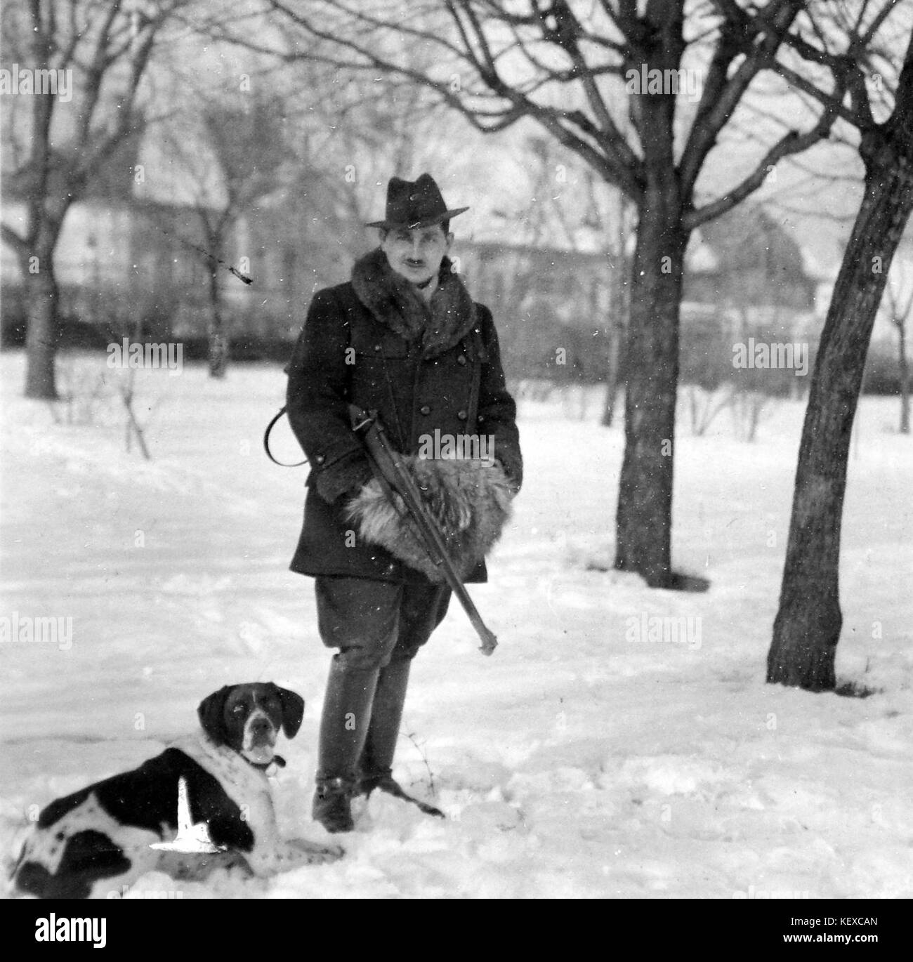 Dog in winter Black and White Stock Photos & Images - Alamy