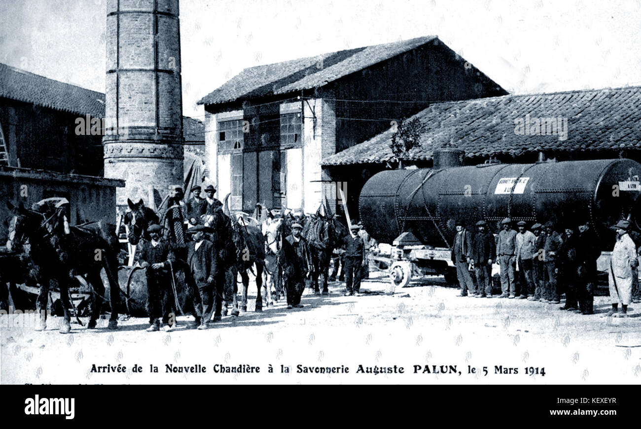 Avignon savonnerie Palun Stock Photo - Alamy