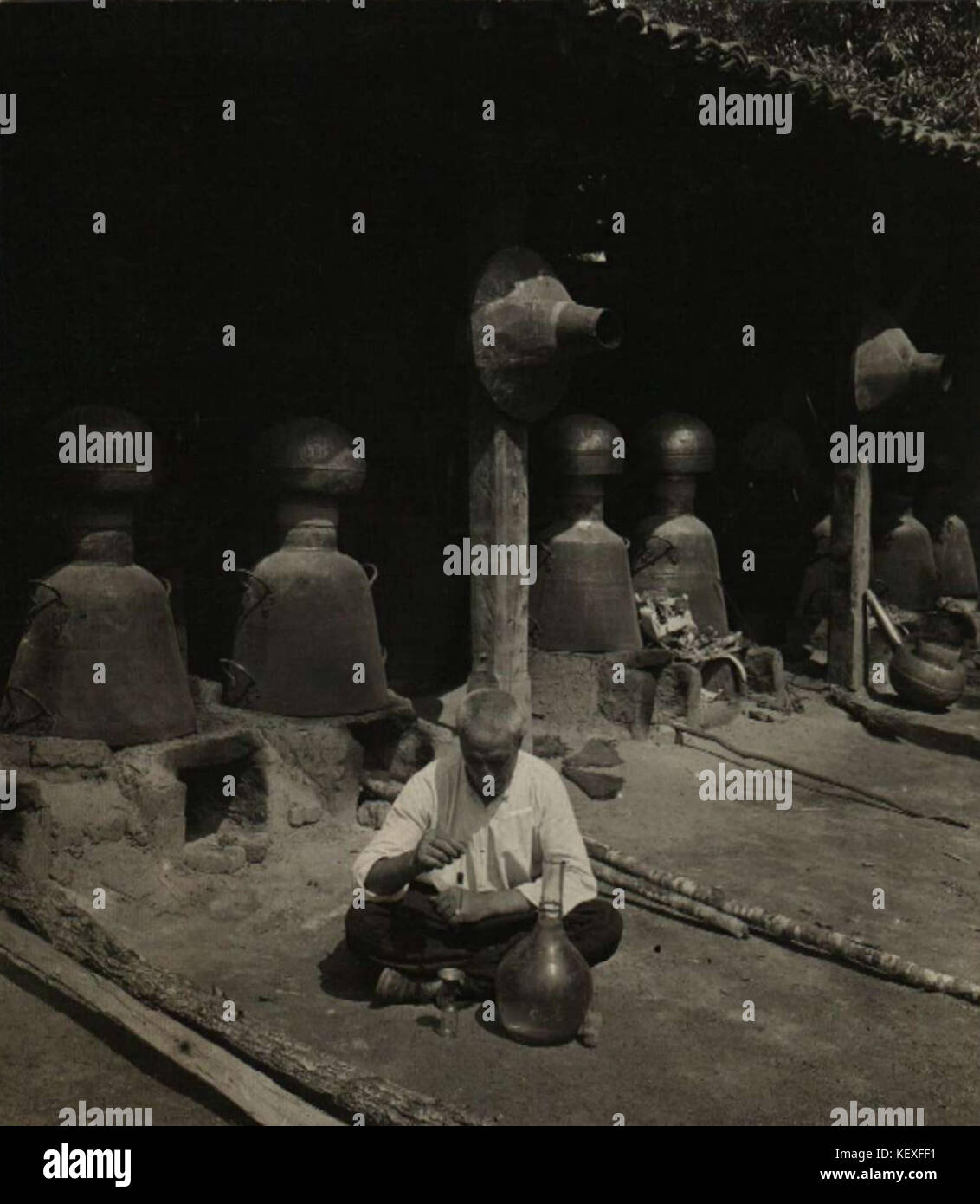 2072K 1 321 21 Rose oil factory, Bulgaria Stock Photo - Alamy