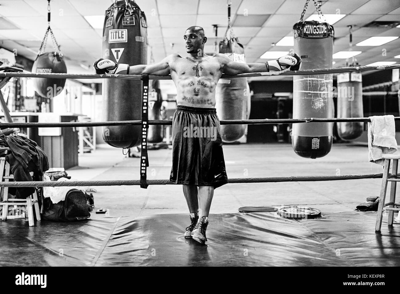 Black Gym Rope High Resolution Stock Photography and Images - Alamy