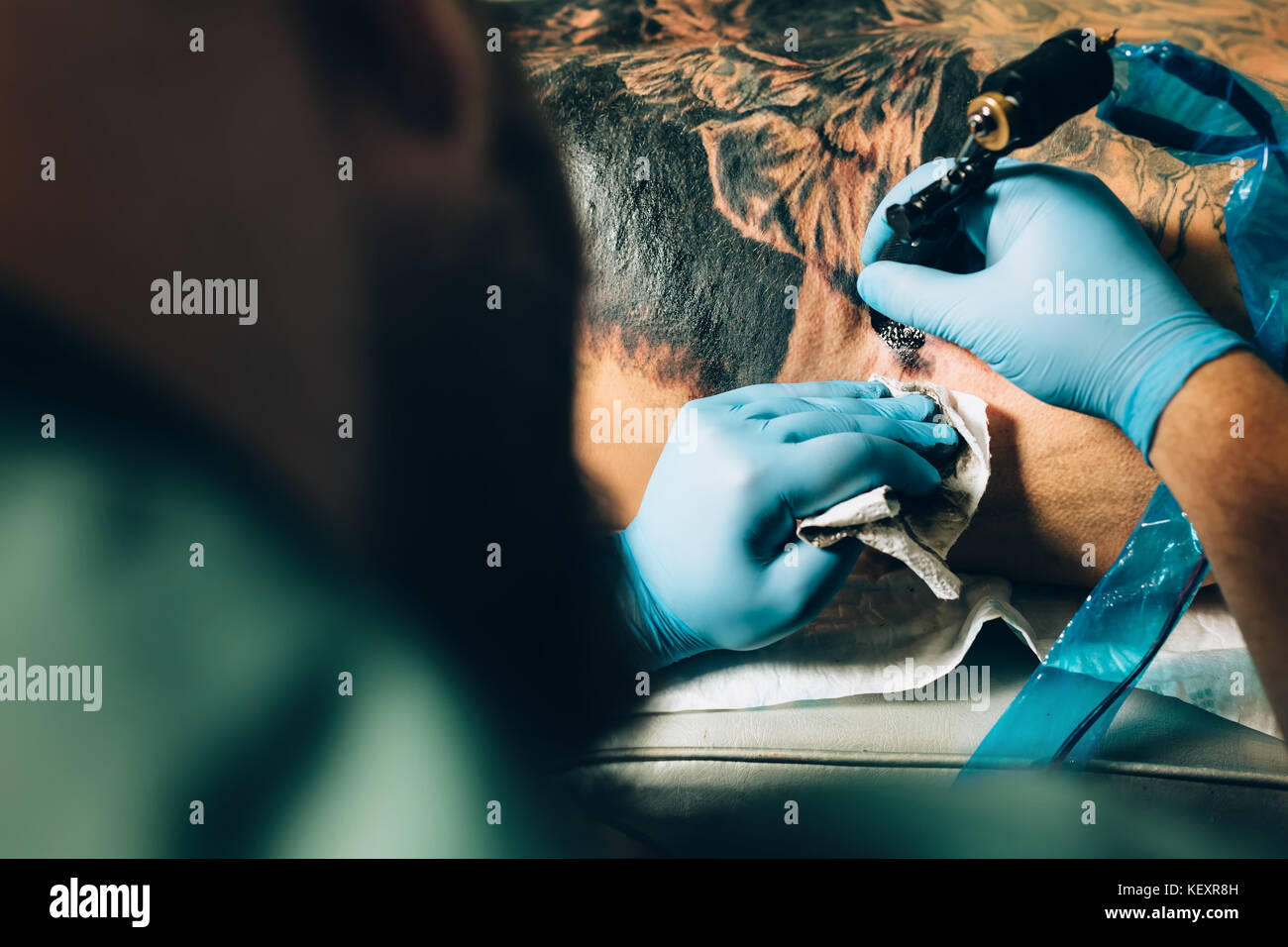 Tattoo master artist makes hi-res stock photography and images - Alamy