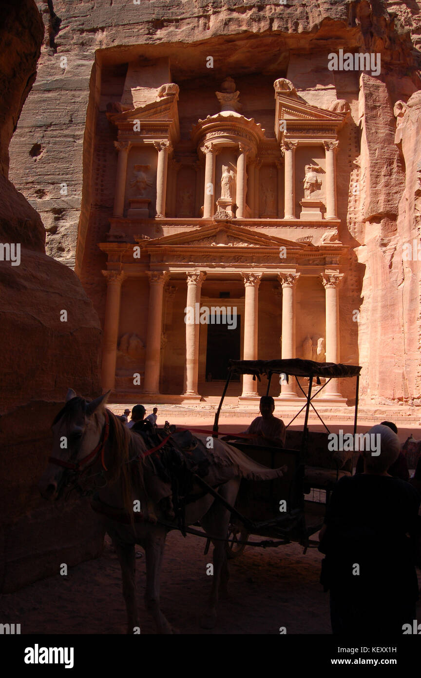 The Treasury, Petra, Jordan Stock Photo - Alamy