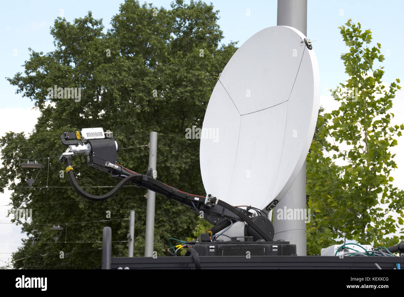Satelite Communication Dish Stock Photo - Alamy