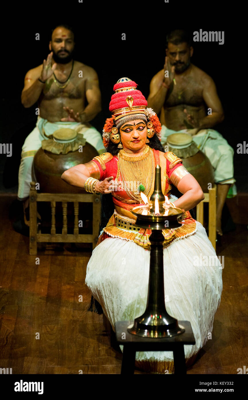 Akrura’s Journey – A Nangiar Koothu performance. It describes Akrura’s ...