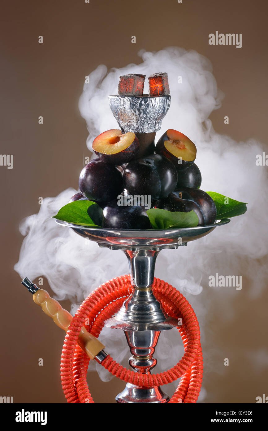 Plum aroma hookah Stock Photo - Alamy
