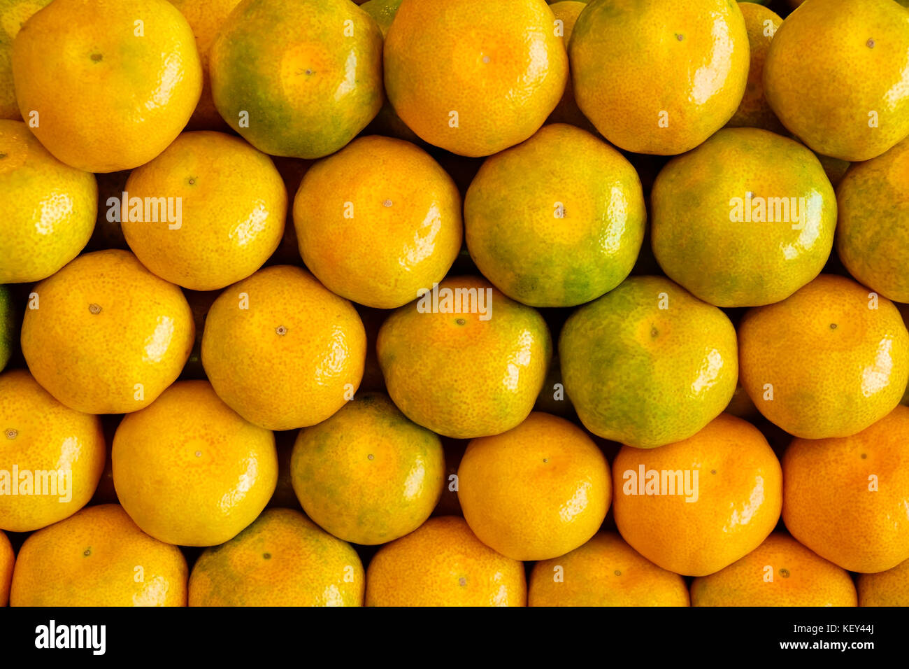 Fresh tangerines background Stock Photo - Alamy