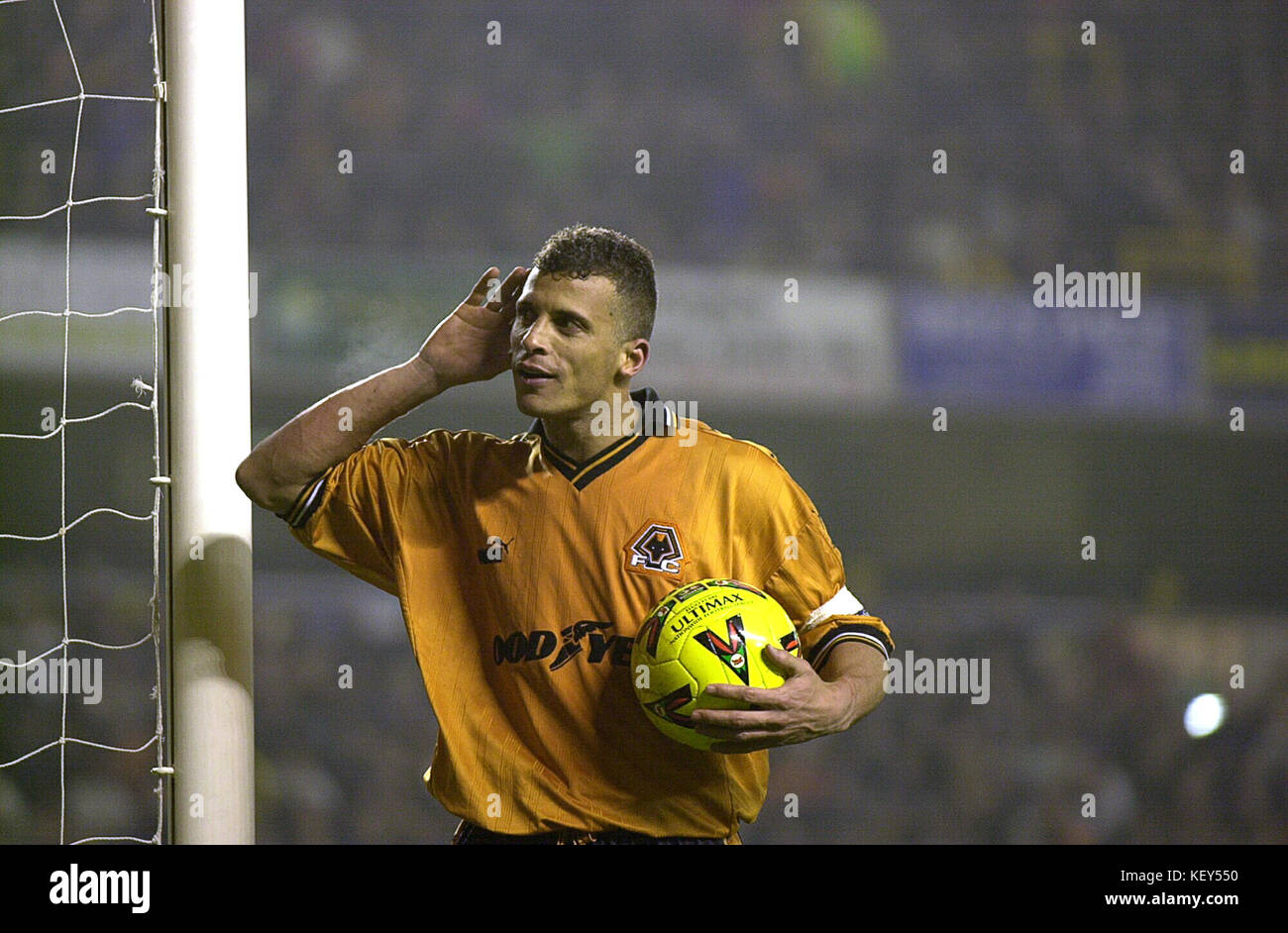 Wolverhampton Wanderers footballer Keith Curle in 2000 Stock Photo - Alamy