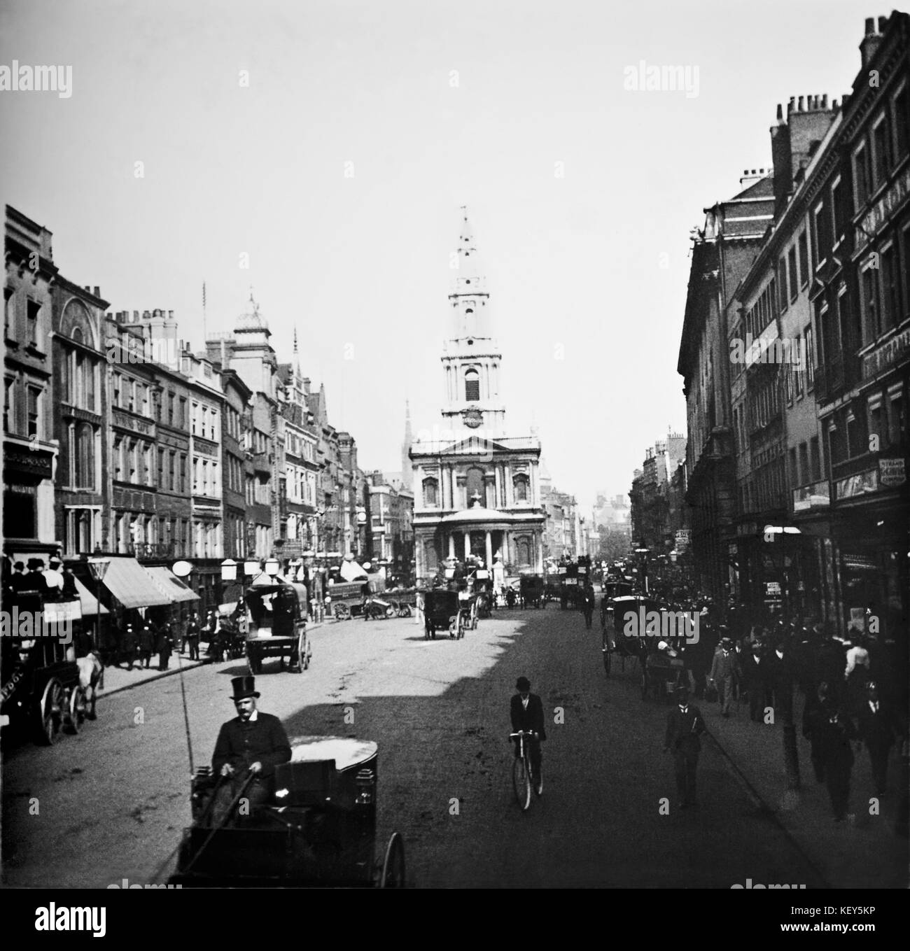 London United Kingdom England in 1900. Black and white city and village ...
