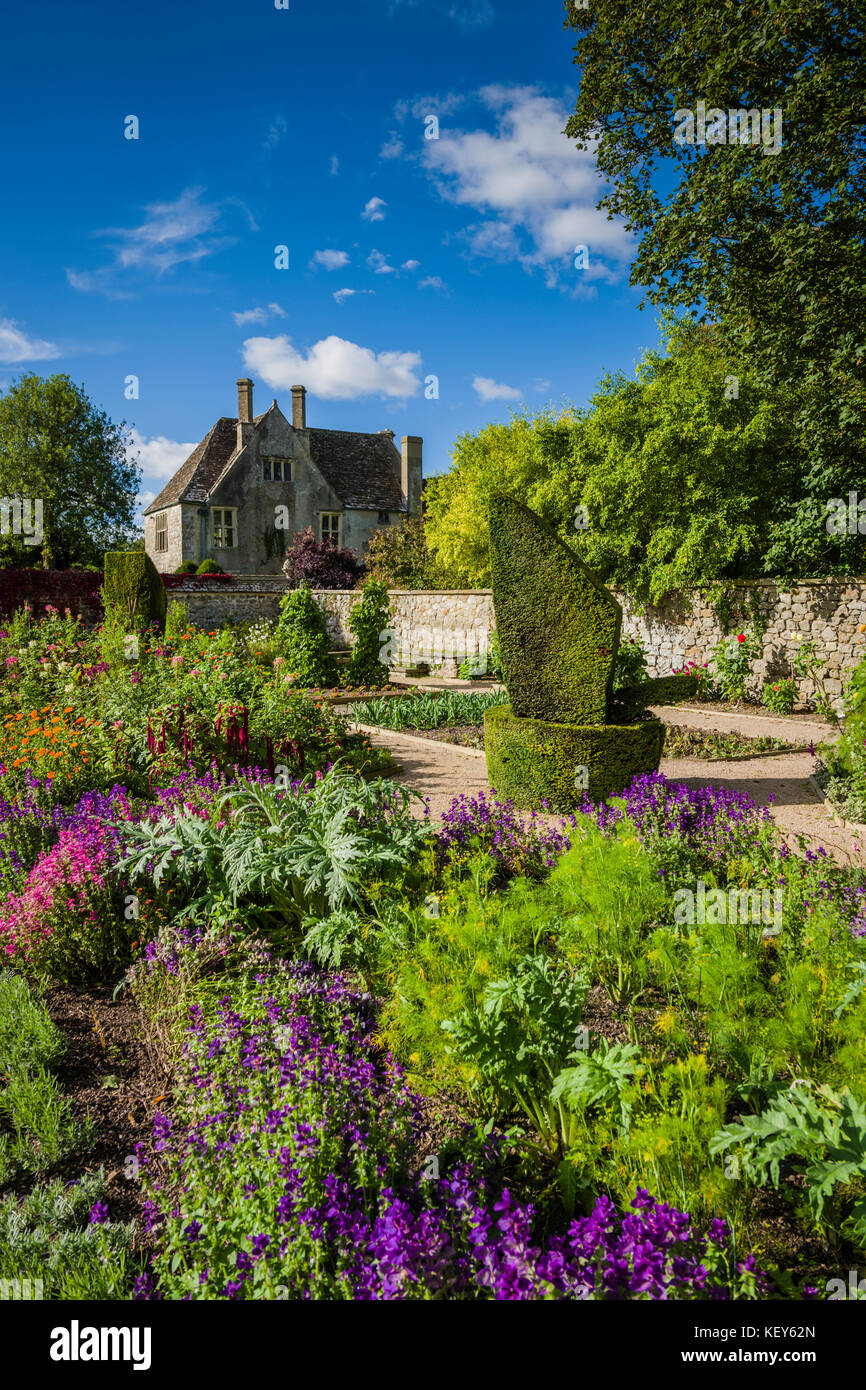 Avebury Manor Wiltshire High Resolution Stock Photography and Images ...