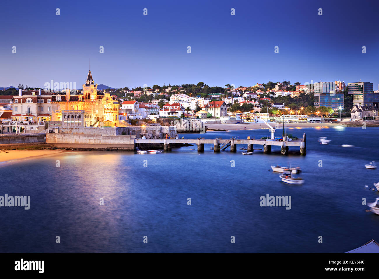 Cascais promenade hi-res stock photography and images - Alamy