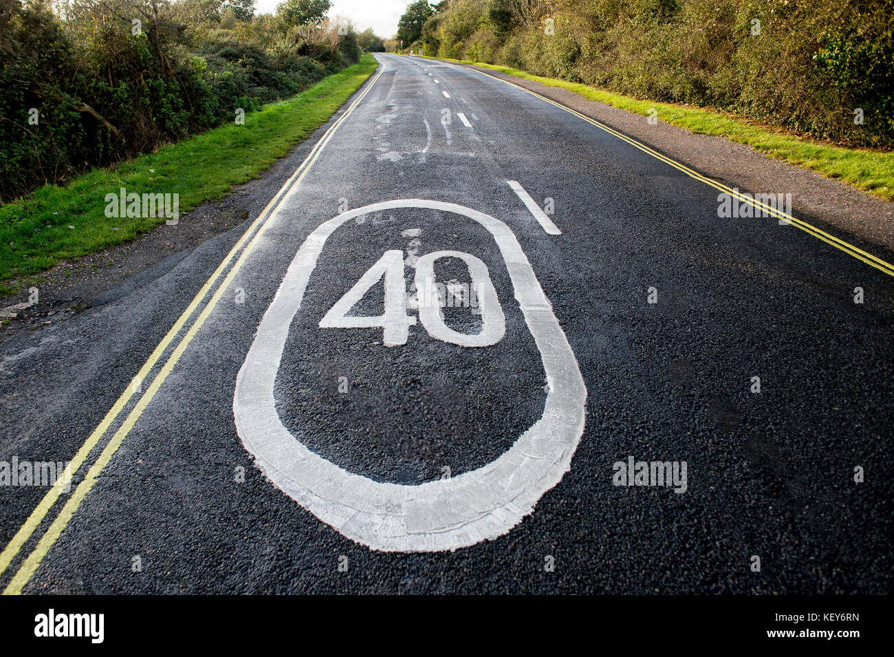40 mph hi-res stock photography and images - Alamy