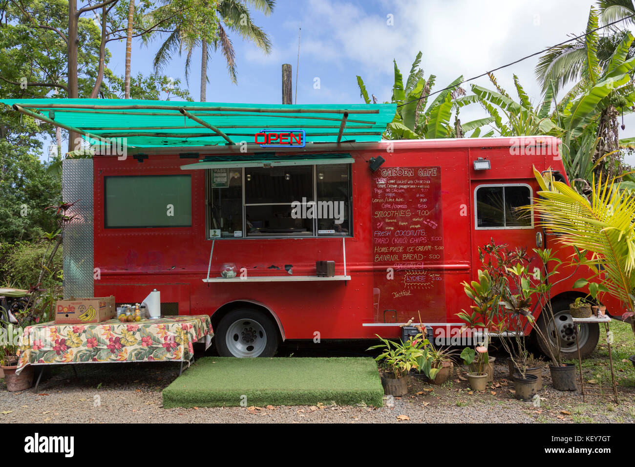 Snacks on wheels hi-res stock photography and images - Alamy