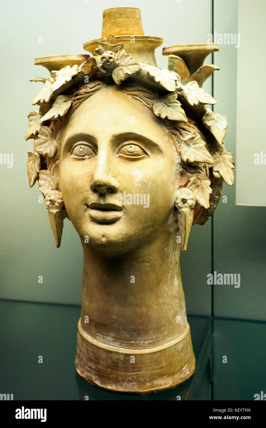 Lebes gamikos (marriage vase) with painted and three-dimensinal ...