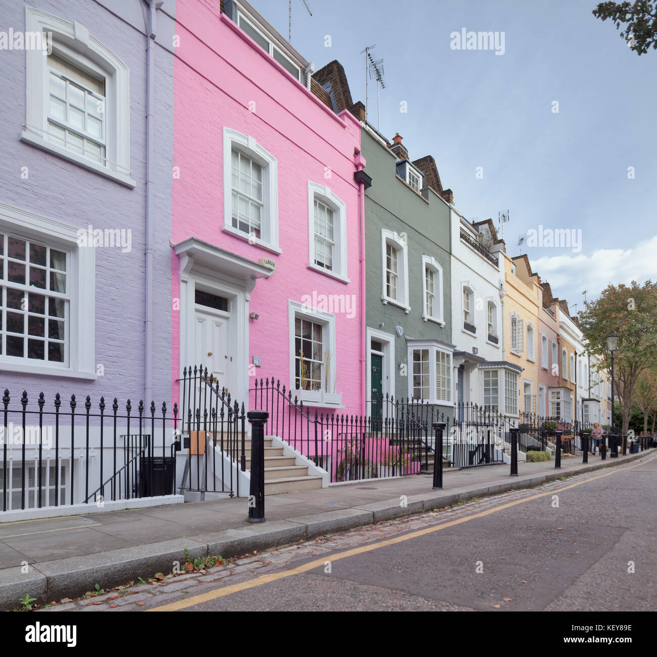 Colourful houses chelsea london hi-res stock photography and images - Alamy