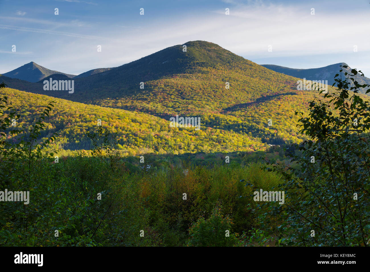 Big Coolidge Mountain in Lincoln, New Hampshire on an autumn morning ...
