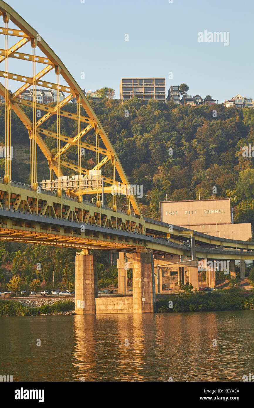 Interstate bridge hi-res stock photography and images - Alamy