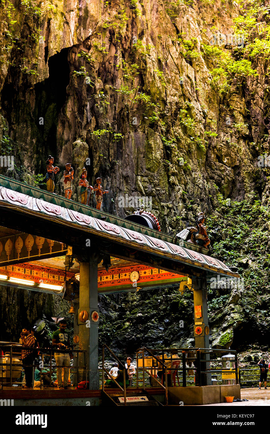 Visit caves hi-res stock photography and images - Alamy