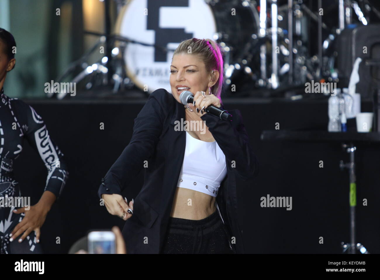 Fergie performs some of her greatest hits for fans as she does a live ...