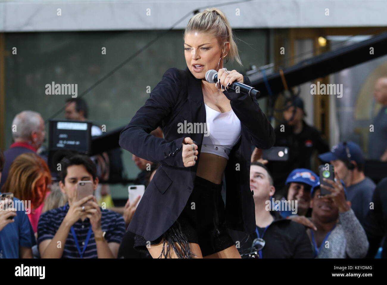 Fergie performs some of her greatest hits for fans as she does a live ...