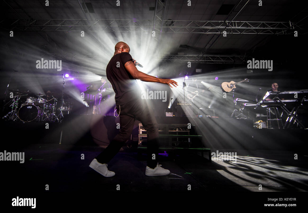 Ne-Yo performing live in concert at the Bournemouth International ...