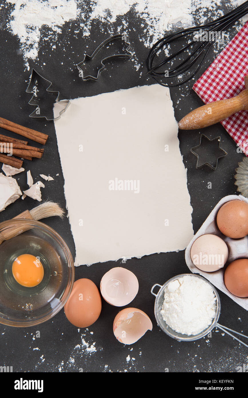 Baking recipe frame background with ingredients and utensils Stock ...