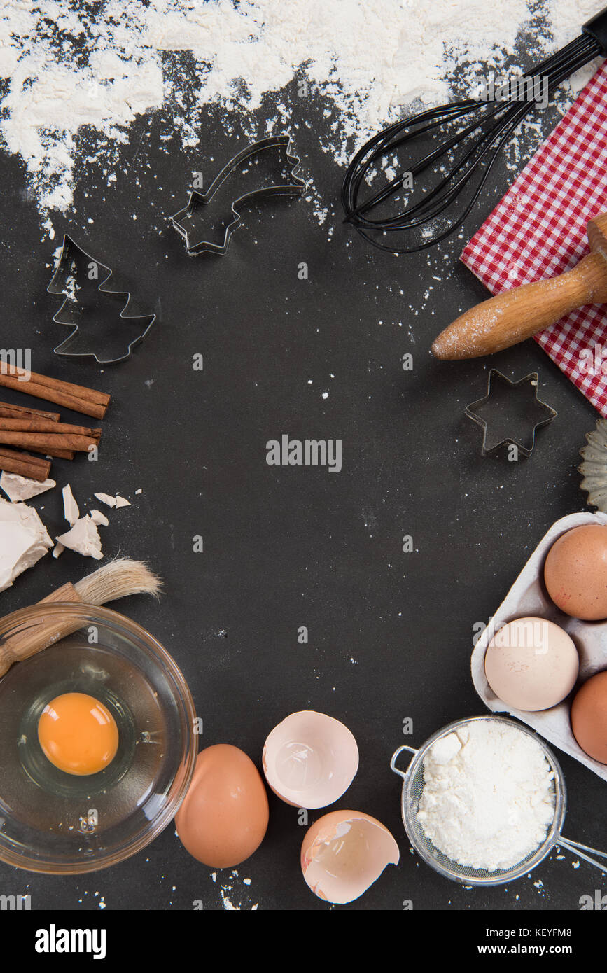 Baking recipe frame background with ingredients and utensils Stock ...