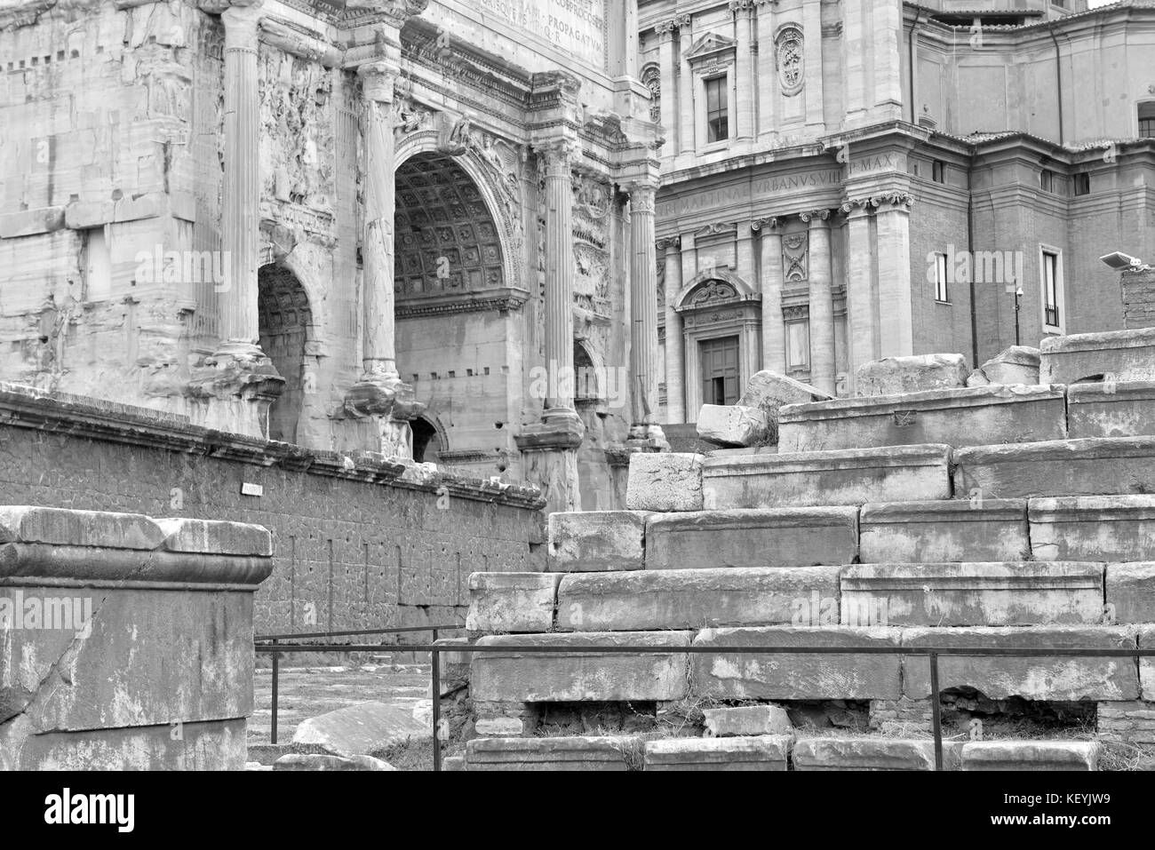 Ancient remains in rome Black and White Stock Photos & Images - Alamy