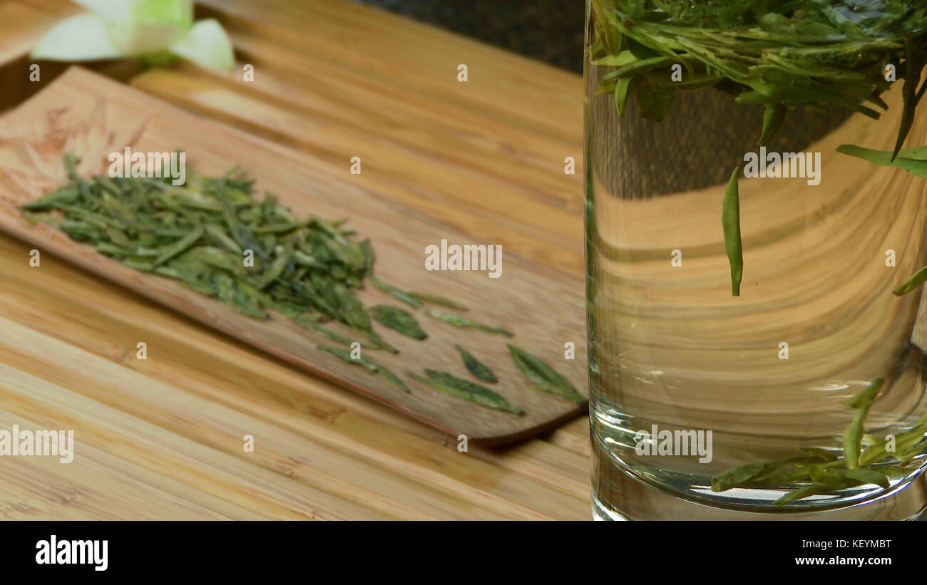 Boil chinese medicine hi-res stock photography and images - Alamy