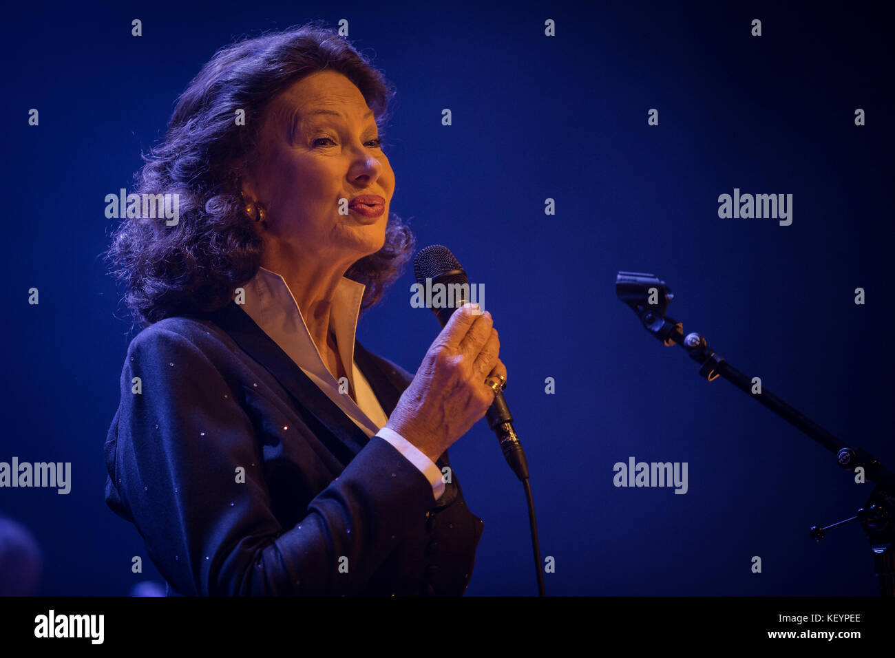 Ase Kleveland Singer High Resolution Stock Photography and Images - Alamy