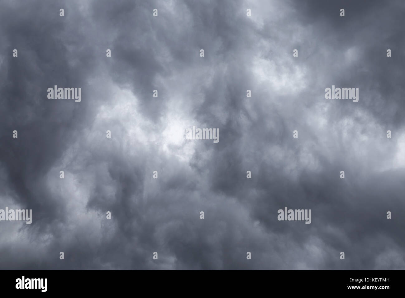 natural rain cloud on the sky before raining, dramatic cloudscape Stock ...