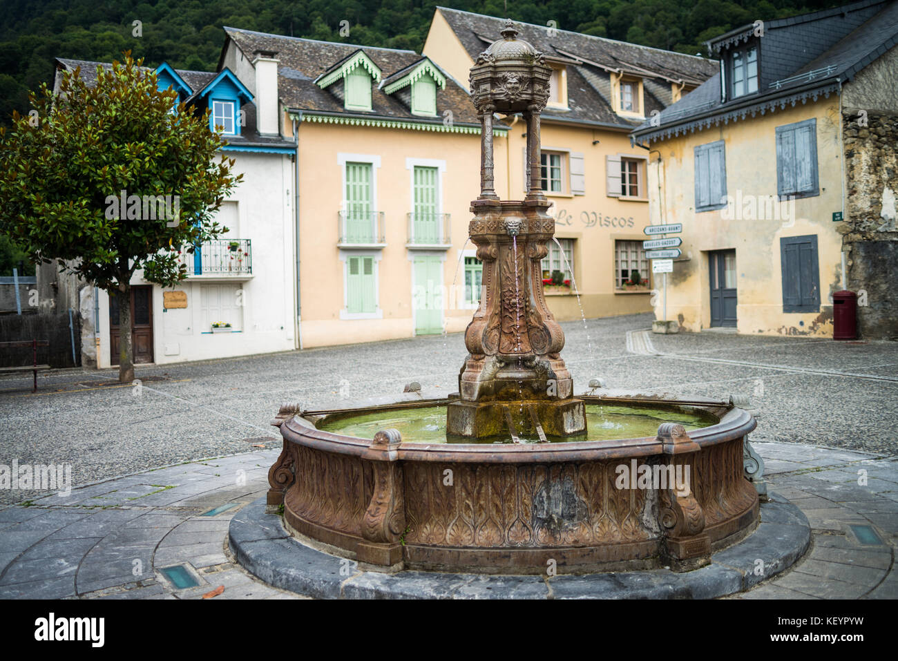 Saint Savin, Hautes Pyrenees, France Stock Photo - Alamy