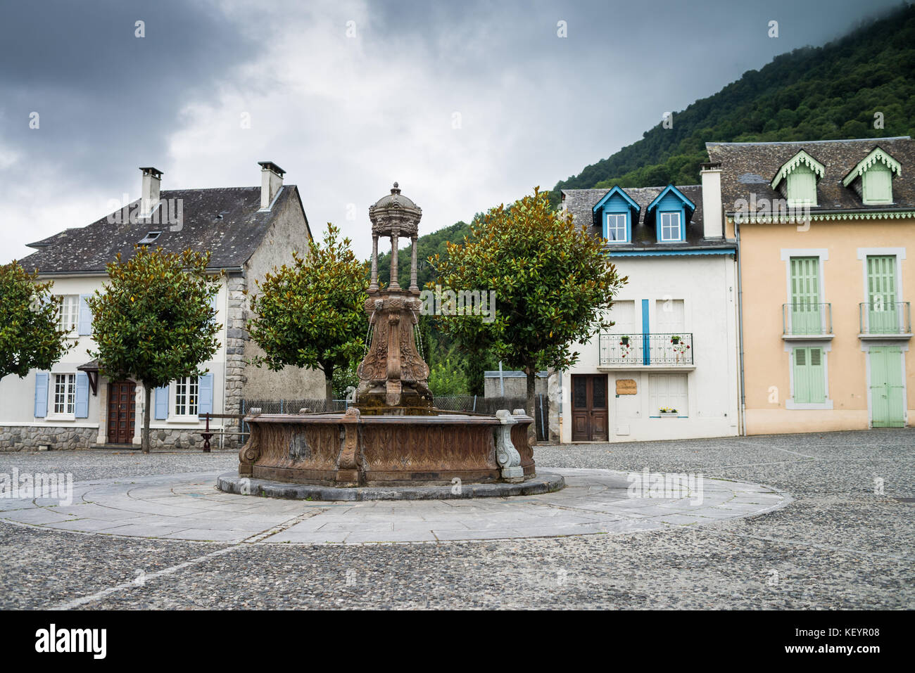 Saint Savin, Hautes Pyrenees, France Stock Photo - Alamy
