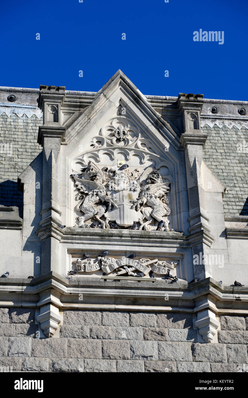 City of london crest hi-res stock photography and images - Alamy