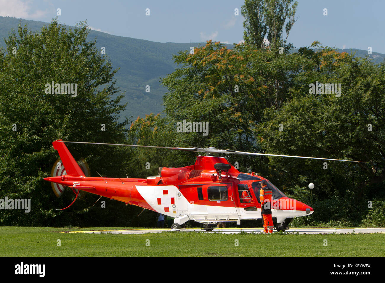 Ambulance helicopter takes off hi-res stock photography and images - Alamy